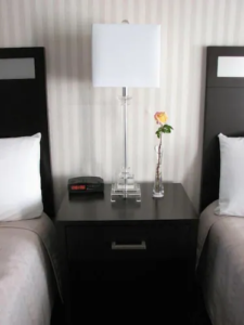 Amenities - Parkside Inn Bridgeview